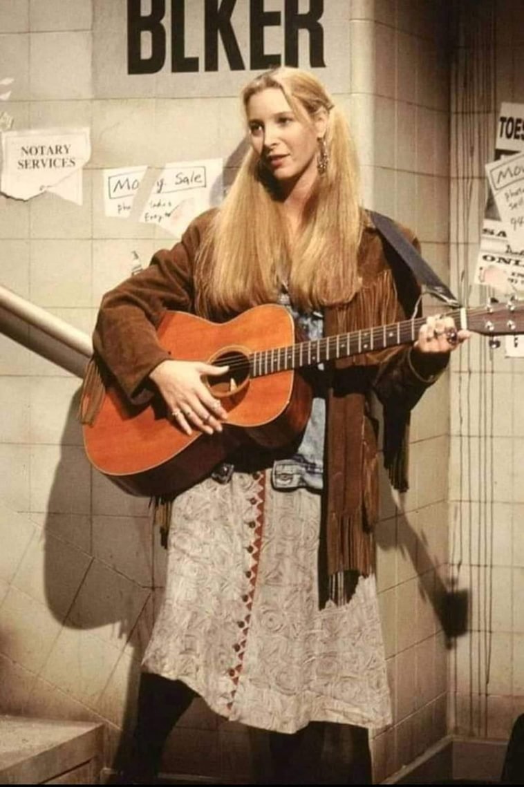 How Well Do You Know Phoebe Buffay From FRIENDS - BuzzFrag